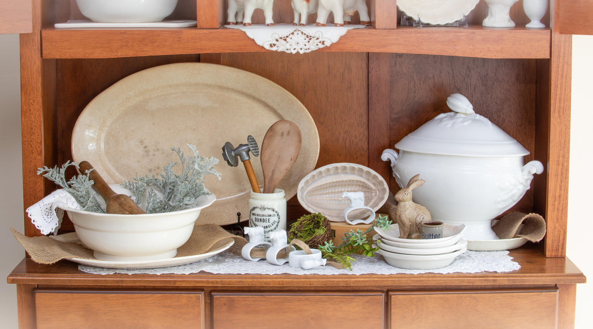 Ironstone Display Dish – Frog Hollow vintage decor